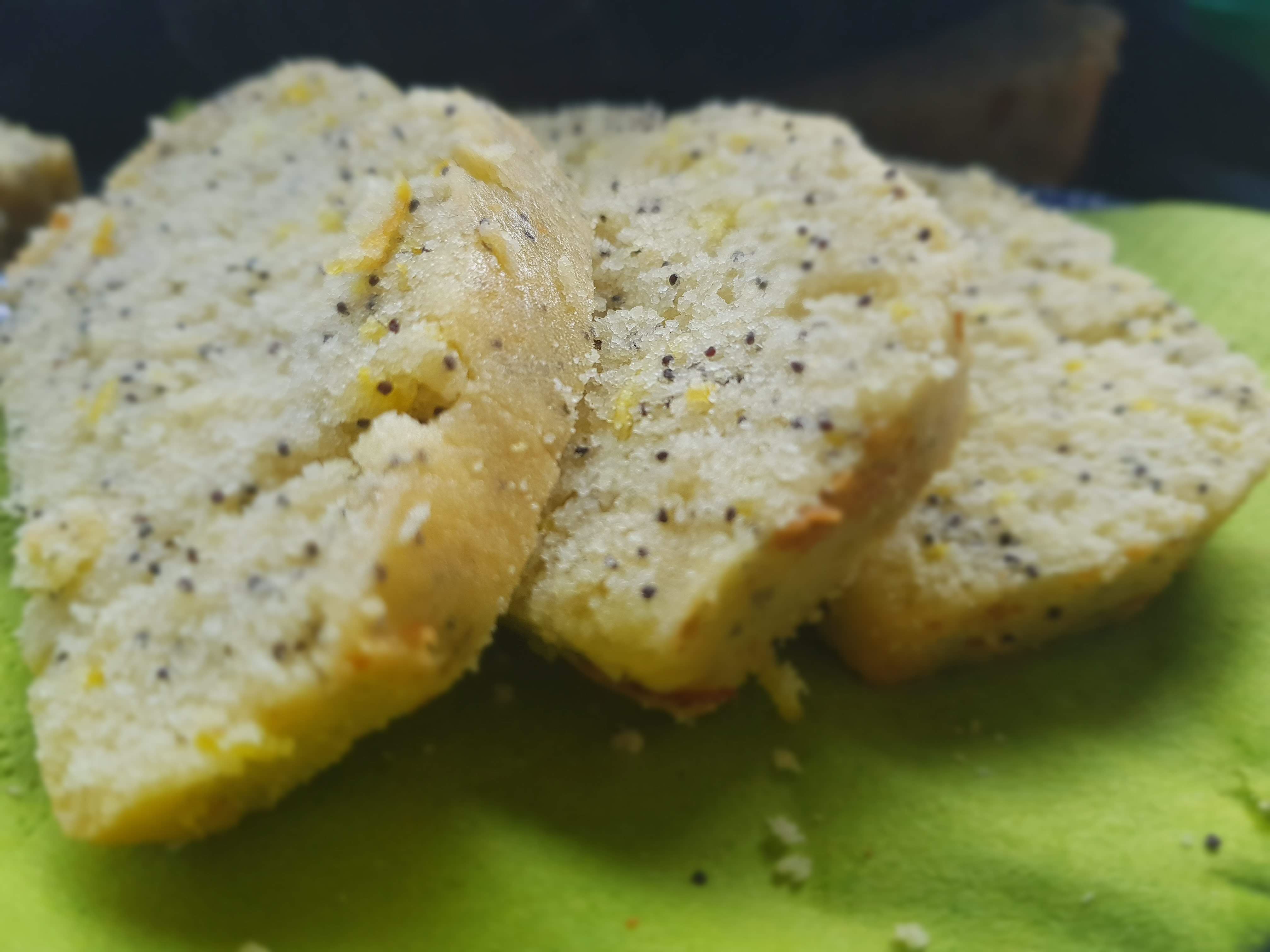 Κέικ με λεμόνι και παπαρουνόσπορο | Vegan Times